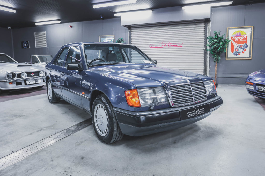 Mercedes W124 300E - Deane Motors
