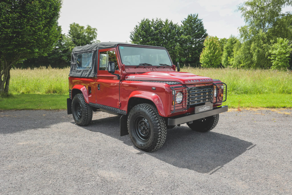 Land Rover Defender 90 V8 - Deane Motors